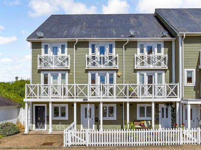4 bedroom townhouse for sale