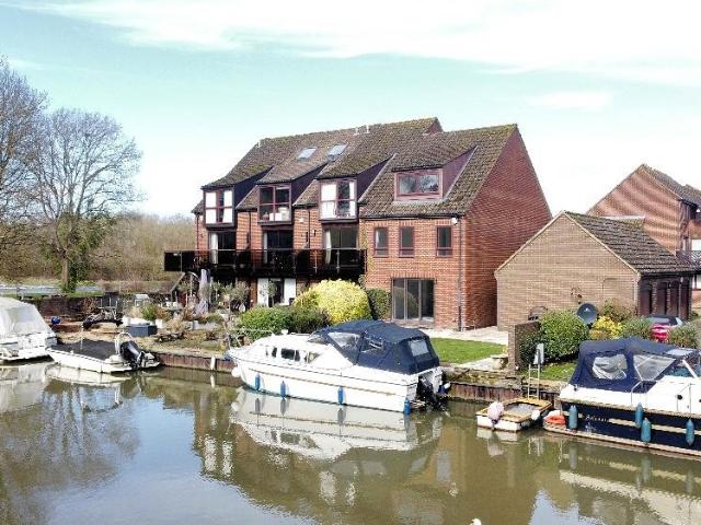 4 bedroom townhouse for sale