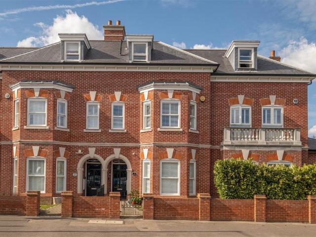 4 bedroom townhouse for sale