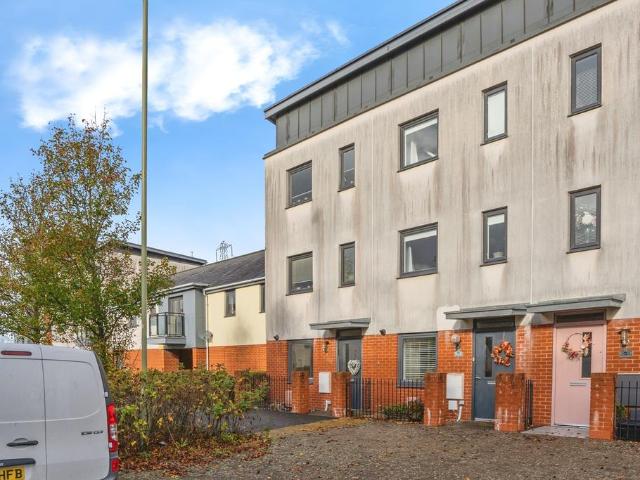 4 bedroom townhouse for sale