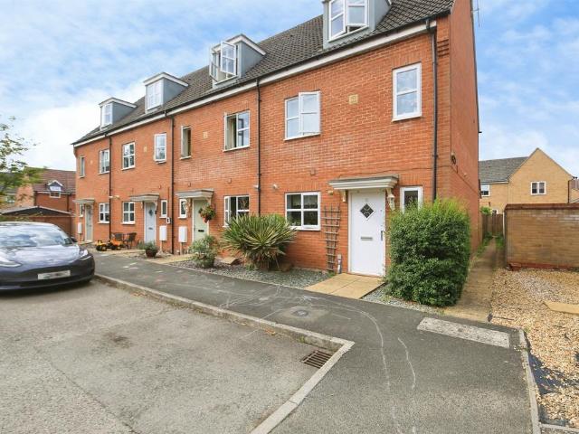 4 bedroom townhouse for sale