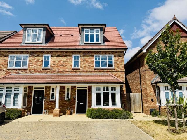 4 bedroom townhouse for sale
