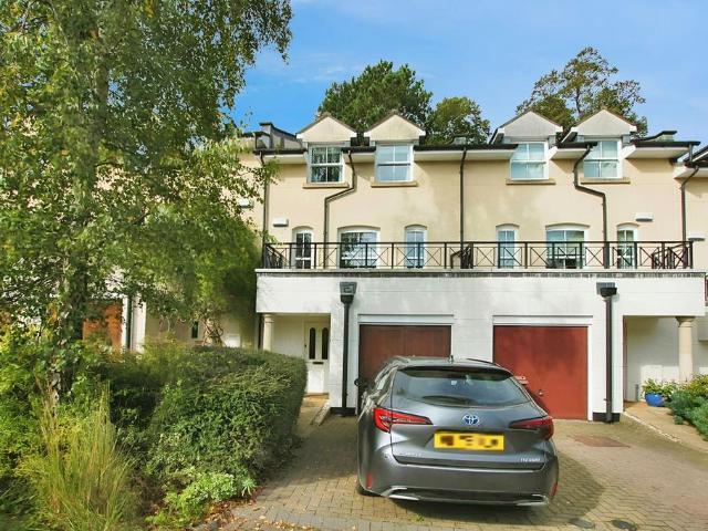4 bedroom townhouse for sale