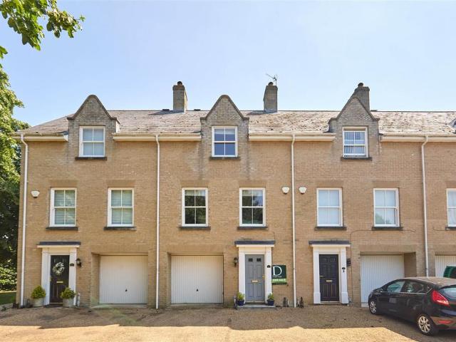 4 bedroom townhouse for sale
