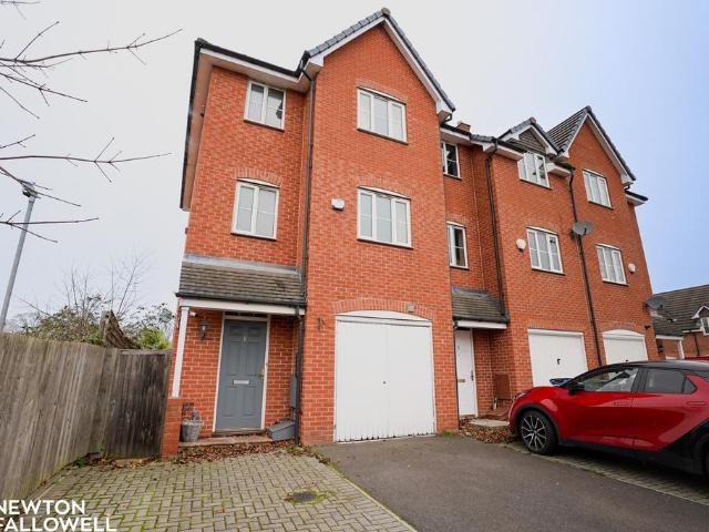 4 bedroom townhouse for sale