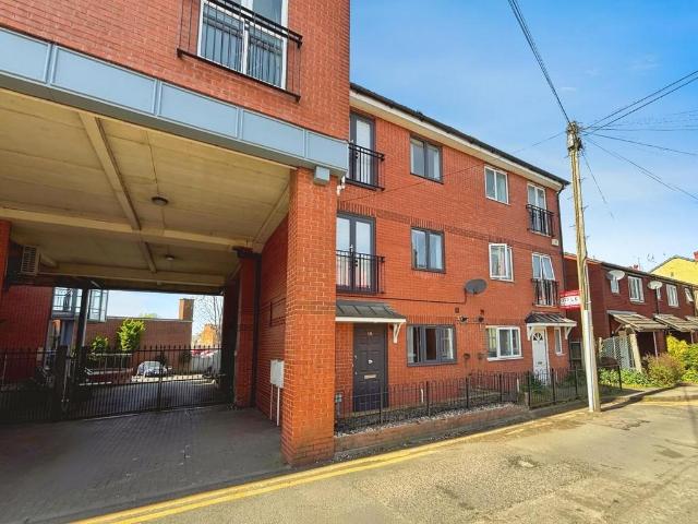 4 bedroom townhouse for sale