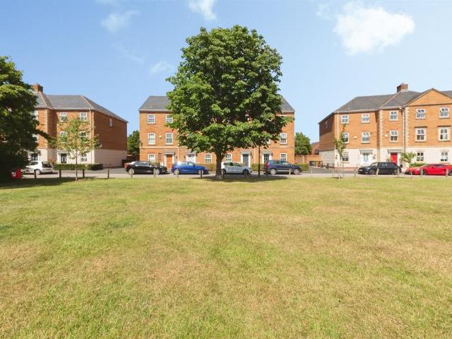 4 bedroom townhouse for sale