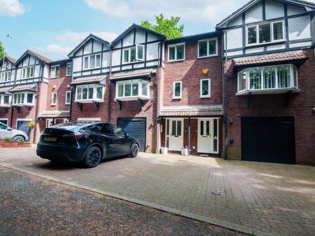 4 bedroom townhouse for sale
