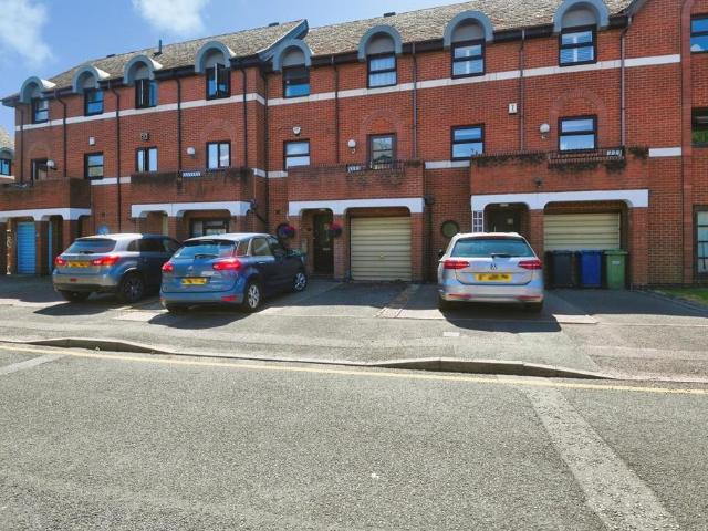 4 bedroom townhouse for sale
