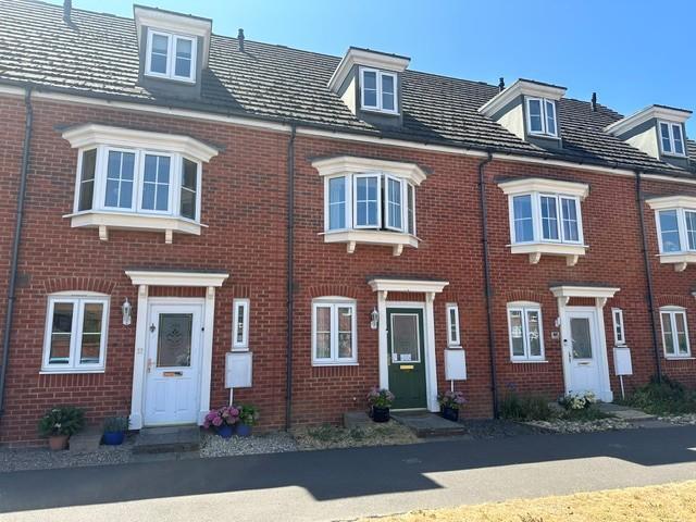 4 bedroom townhouse for sale