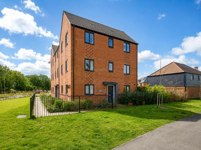 4 bedroom townhouse for sale