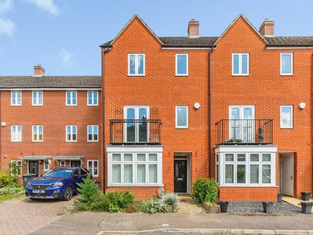 4 bedroom townhouse for sale