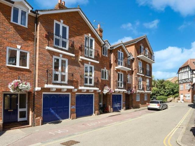 4 bedroom townhouse for sale