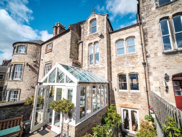 4 bedroom townhouse for sale