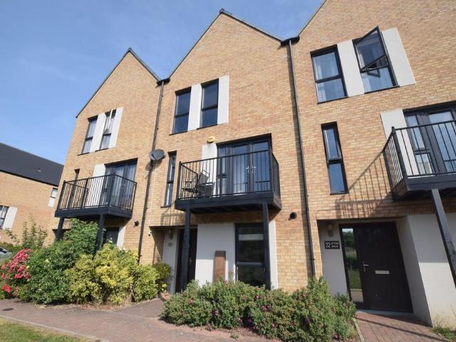 4 bedroom townhouse for sale