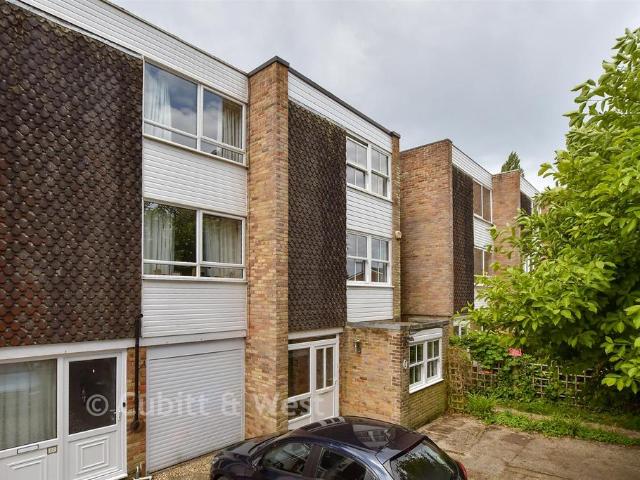 4 bedroom townhouse for sale