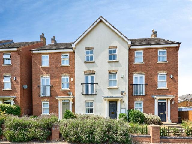 4 bedroom townhouse for sale