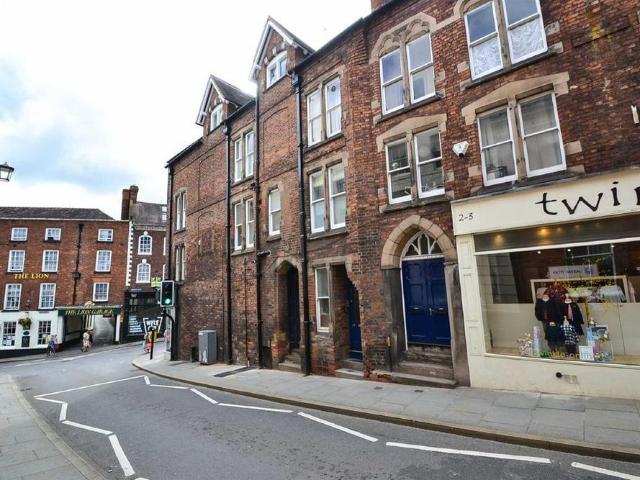 4 bedroom townhouse to rent
