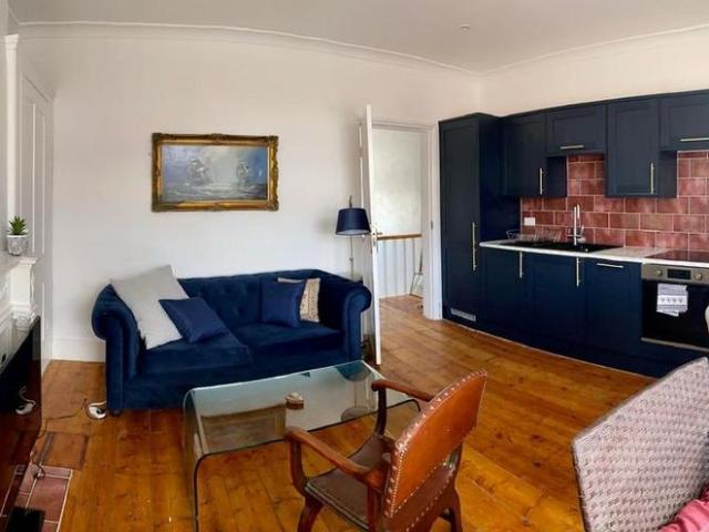 4 bedroom townhouse to rent