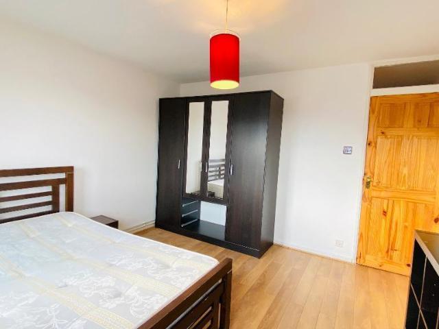 4 bedroom townhouse to rent