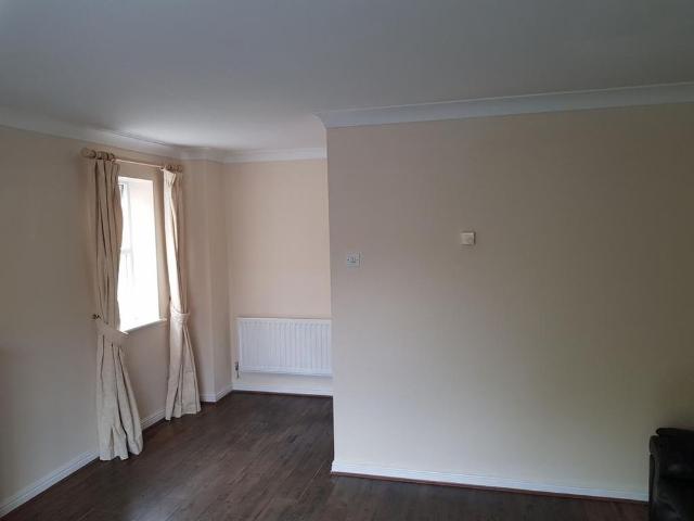 4 bedroom townhouse to rent