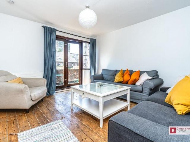 4 bedroom townhouse to rent