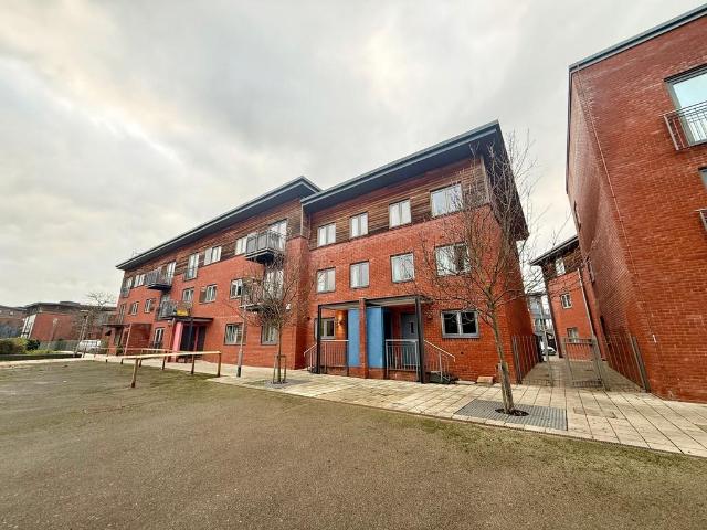 4 bedroom townhouse to rent