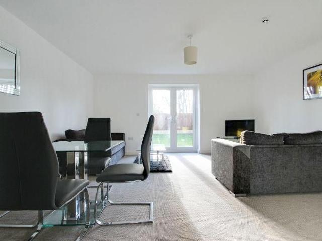 4 bedroom townhouse to rent