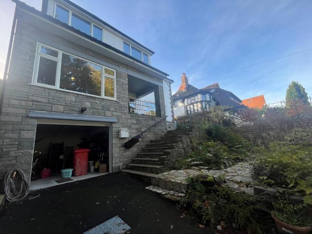 4 bedroom townhouse to rent