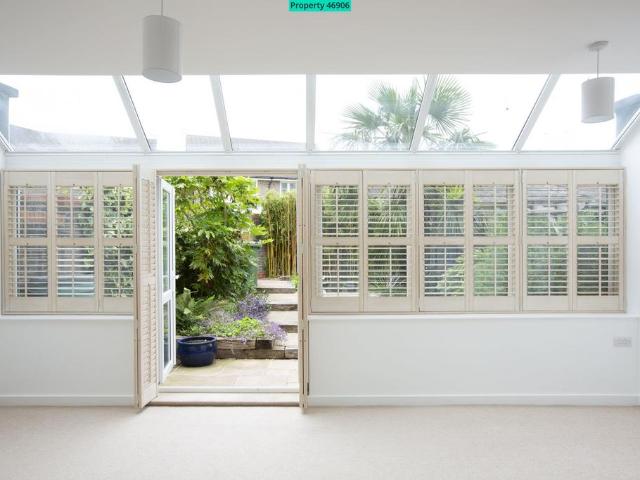 4 bedroom townhouse to rent