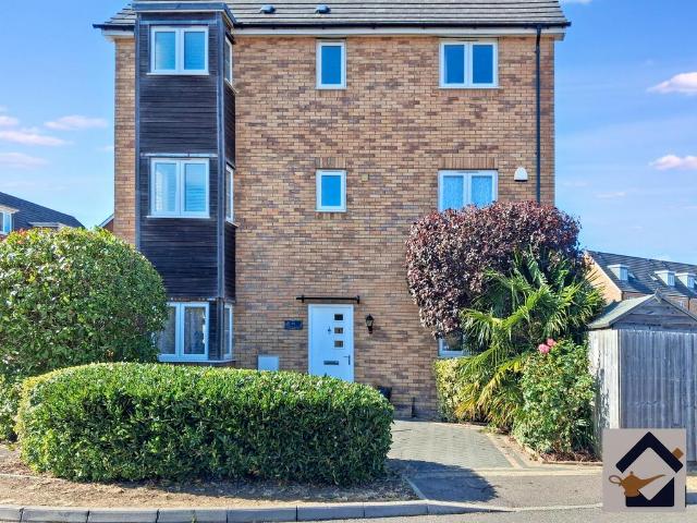 4 bedroom townhouse to rent