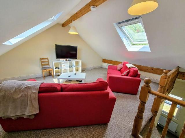 4 bedroom townhouse to rent