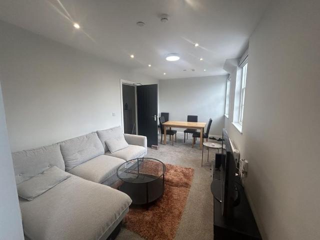 4 bedroom townhouse to rent
