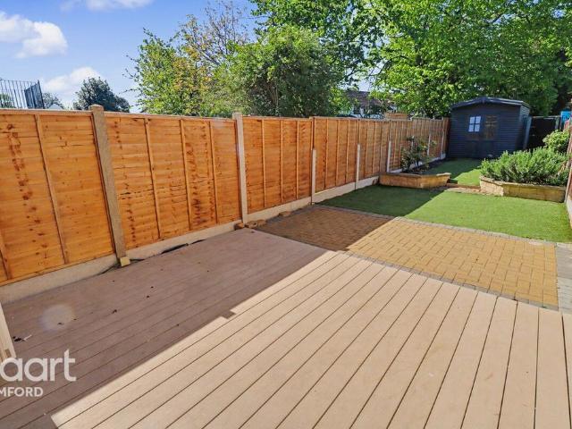 4 bedroom townhouse to rent