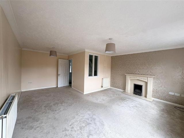 4 bedroom townhouse to rent