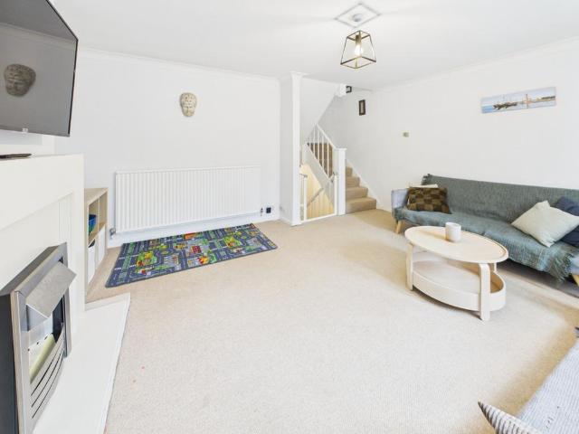 4 bedroom townhouse to rent