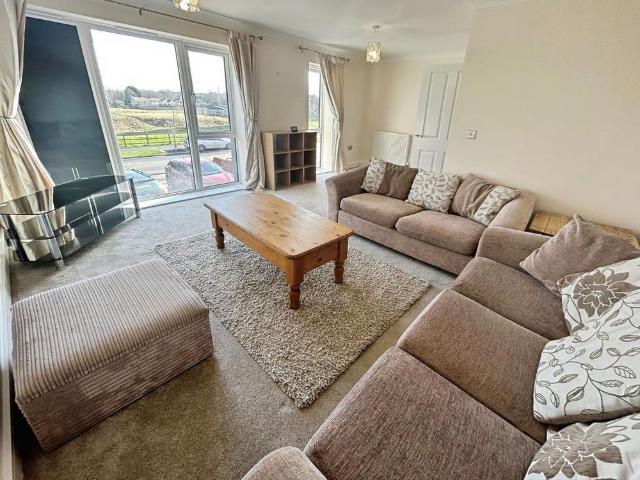 4 bedroom townhouse to rent