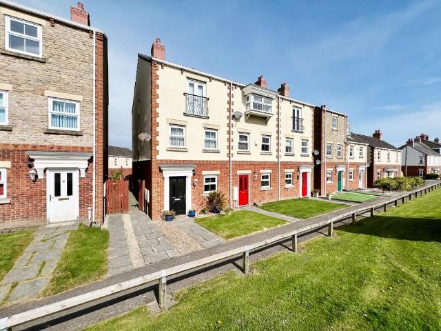 4 bedroom townhouse to rent