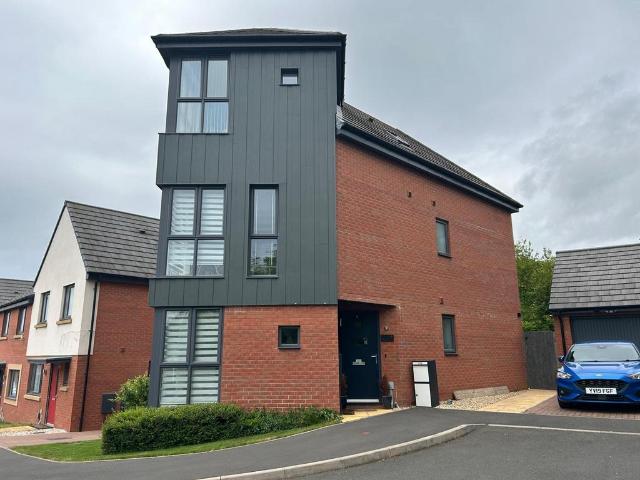 4 bedroom townhouse to rent