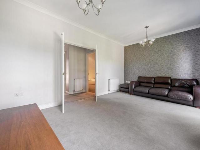 4 bedroom townhouse to rent