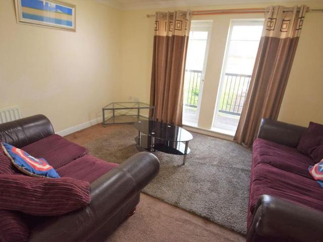 4 bedroom townhouse to rent
