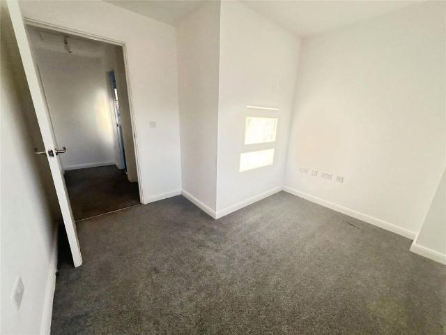 4 bedroom townhouse to rent