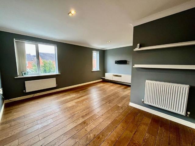 4 bedroom townhouse to rent
