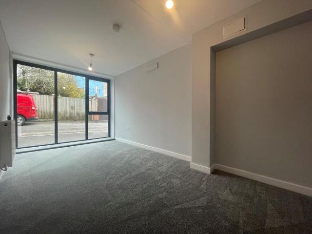 4 bedroom townhouse to rent