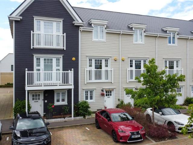 4 bedroom townhouse to rent
