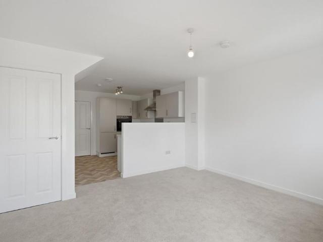 4 bedroom townhouse to rent
