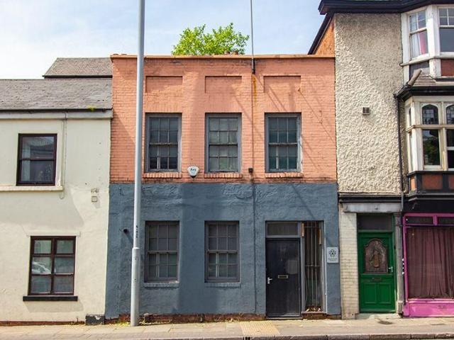 4 bedroom townhouse to rent