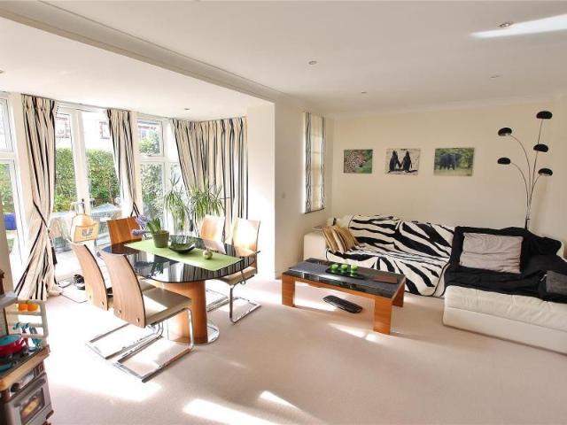 4 bedroom townhouse to rent