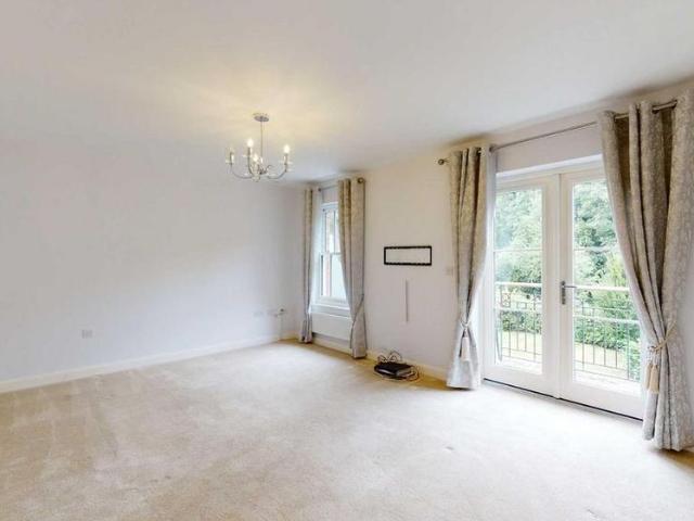 4 bedroom townhouse to rent