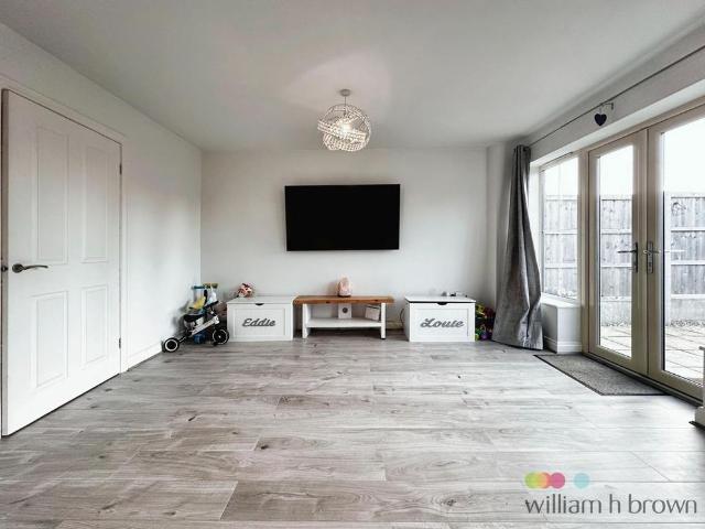 4 bedroom townhouse to rent